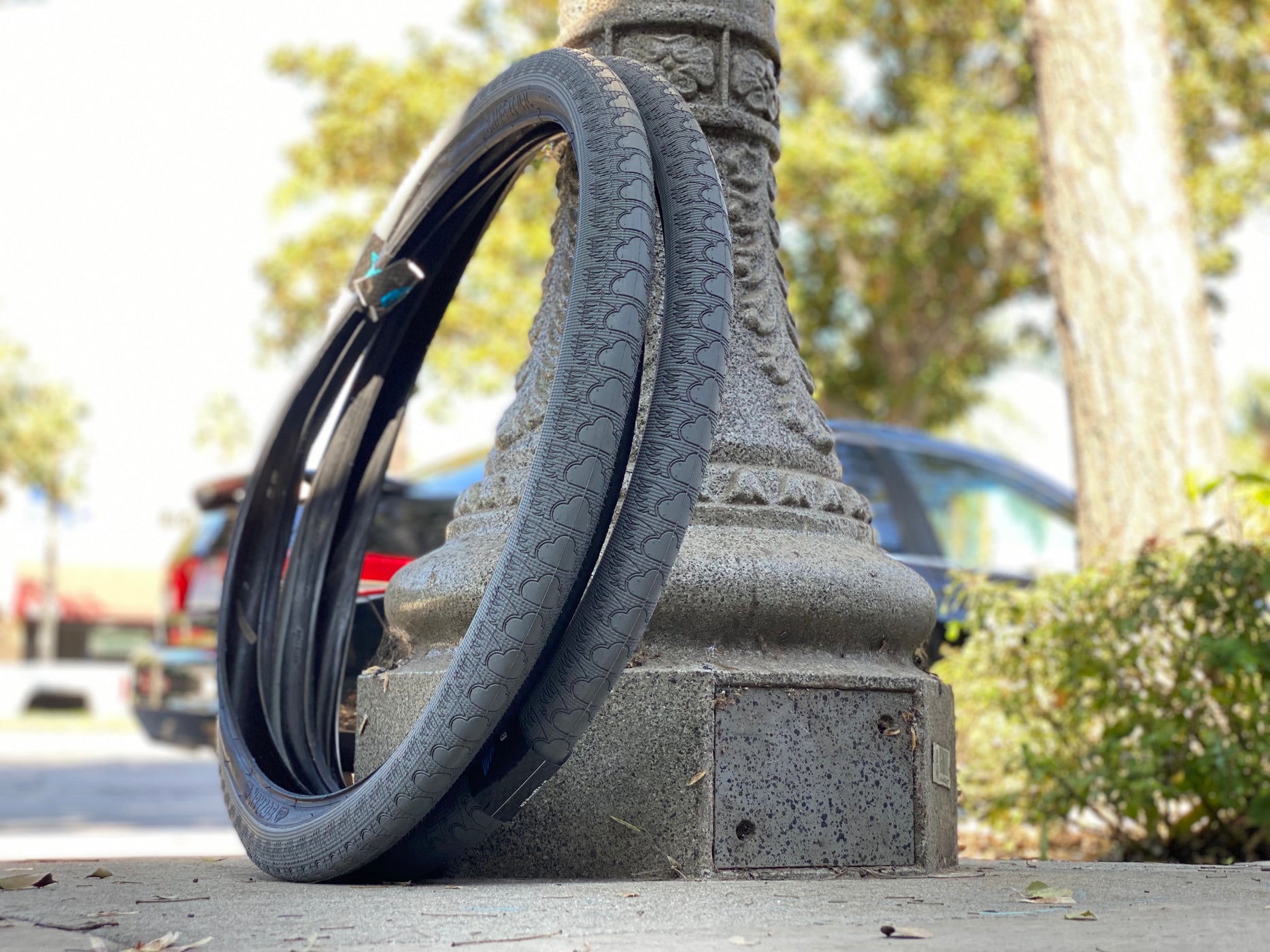 SE Bikes Bozack 29 X 2.4 Tire | Stacked BMX shop — Stacked BMX Shop